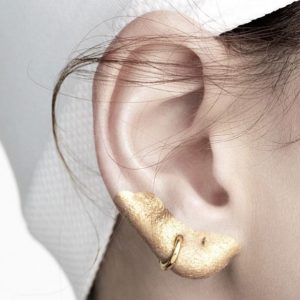 Ear Makeup- Would You Try This Eccentric New Beauty Look? | BEAUTY