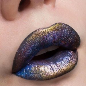 Metallic Lips Take Over As The Newest Makeup Fad | BEAUTY