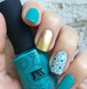 Nail Decals Are Back- Here’s How To Rock This 1990s Trend | BEAUTY