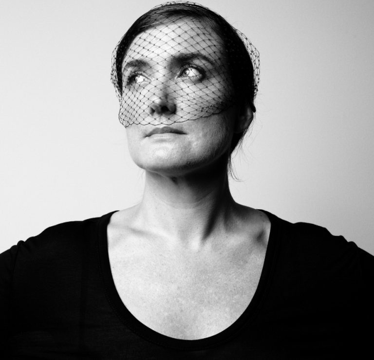 HEADSHOT- JENNIFER BEHR | FASHION