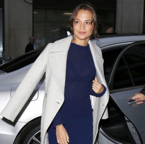 Star-Studded Street Style Looks To Inspire Your November Wardrobe | FASHION