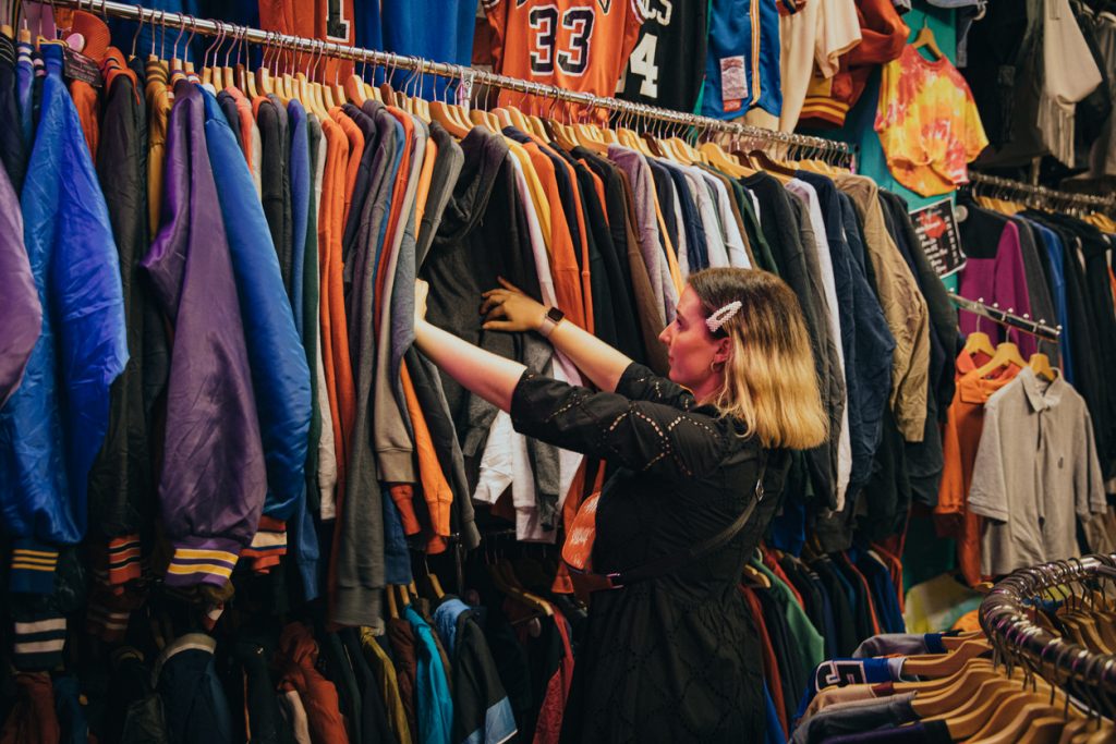 Easy Ways To Save On Clothing This Fall & Winter | LIFESTYLE